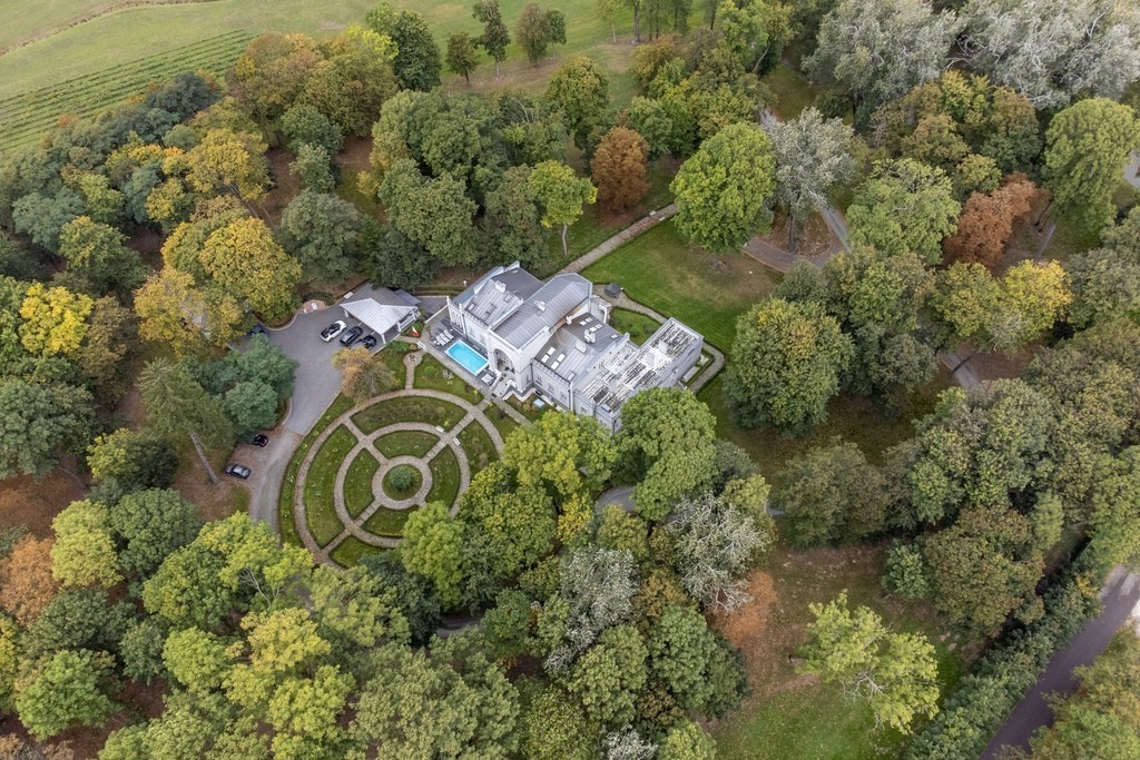 Natalia, Marina, Basile - Three old mansions in Stresa | Photoportico