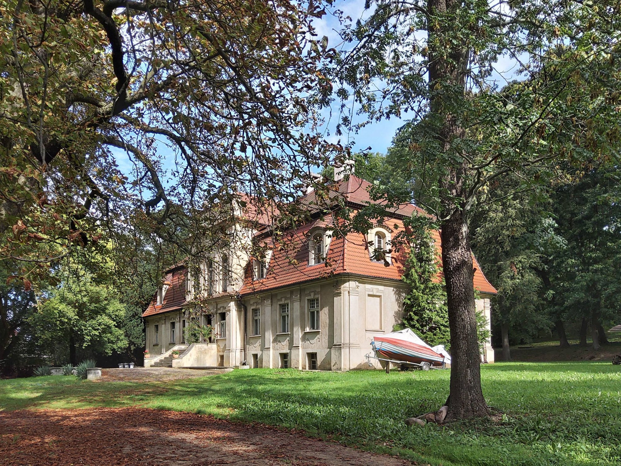 Baroque country manor near Poznan