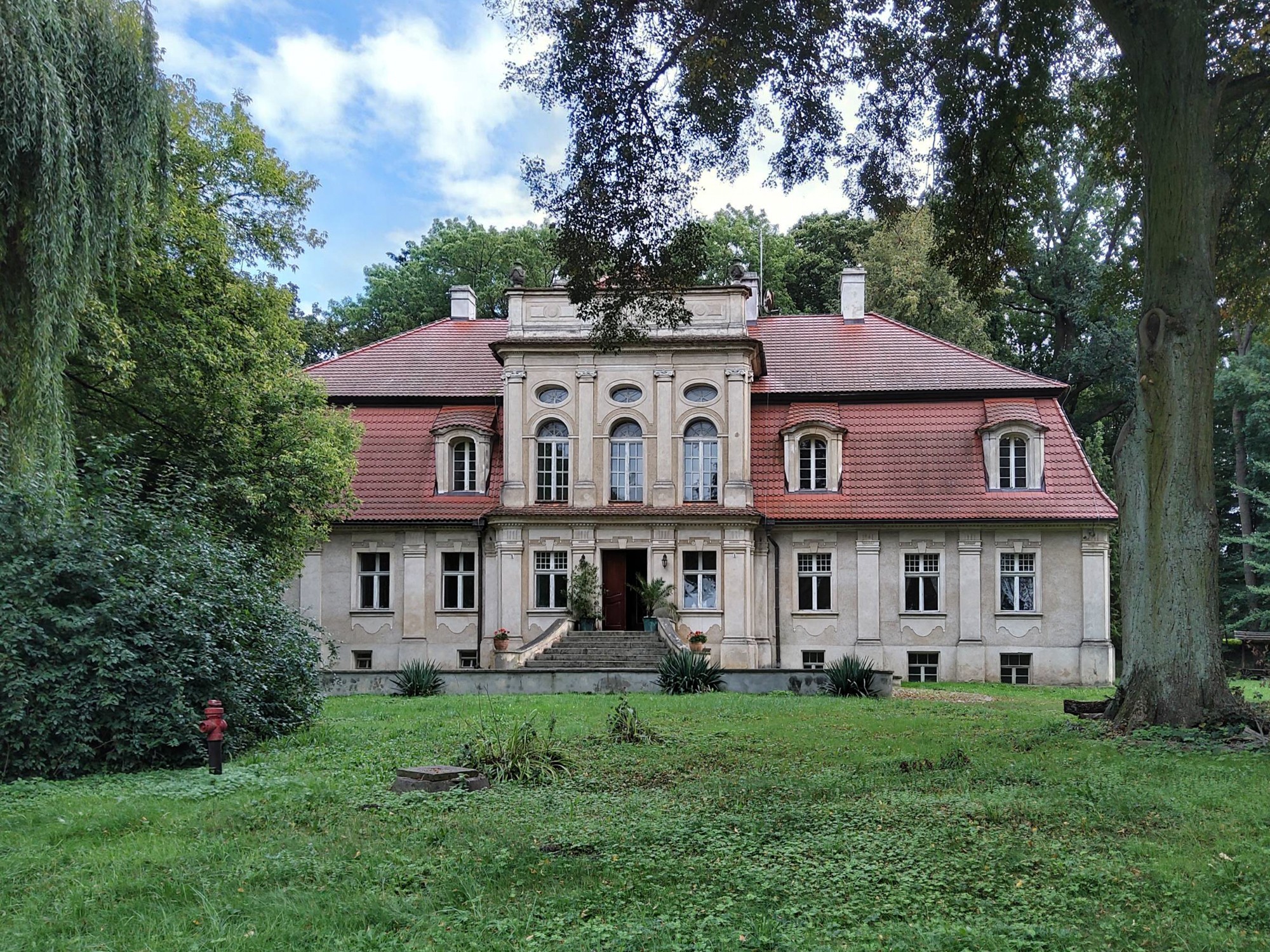 Baroque country manor near Poznan