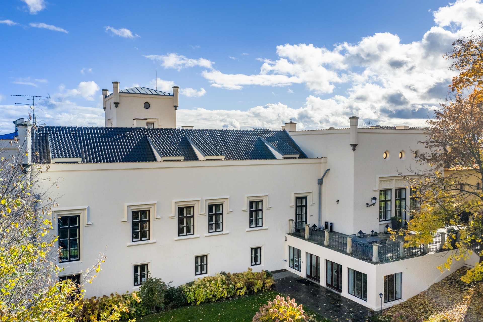 Castle hotel near Prague