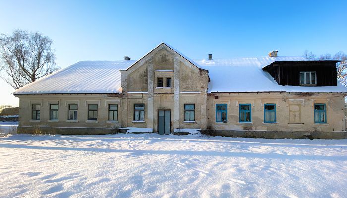 Historic budget properties for sale - Manor house